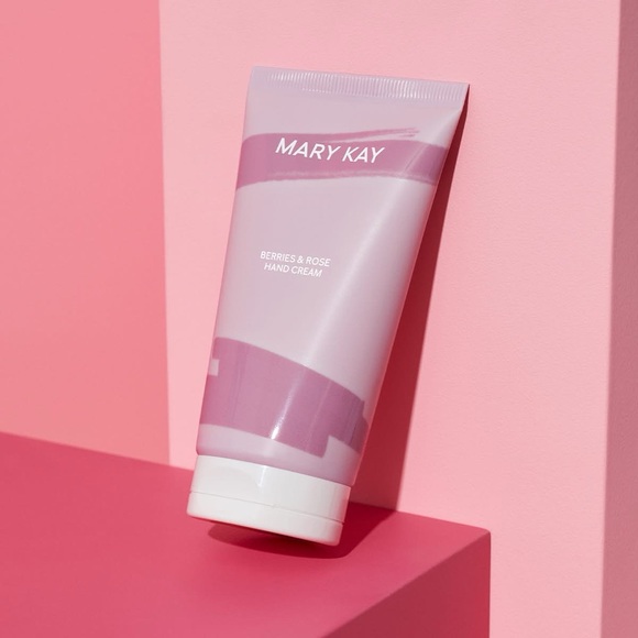 Mary Kay | Bath & Body | Nwt Mary Kay Berries And Rose Limitededition ...